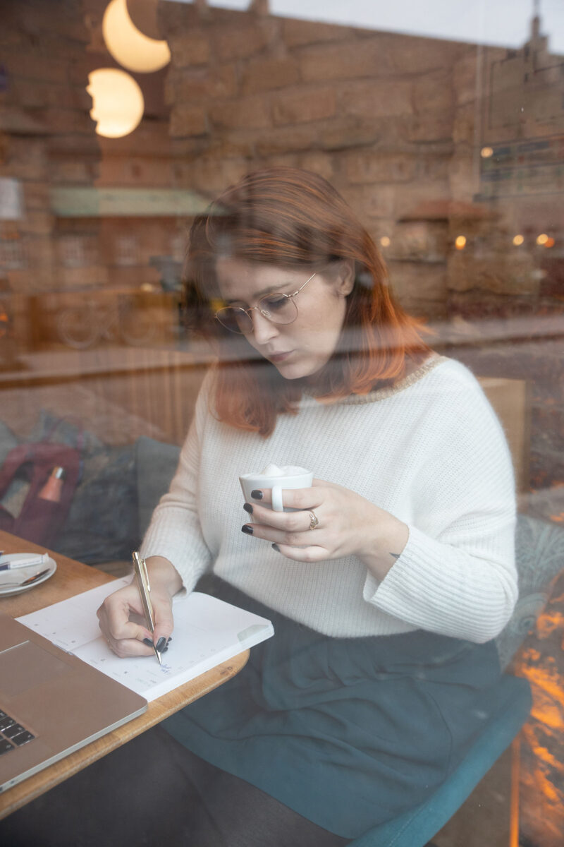 Qui suis-je ? - Atelier Lomé